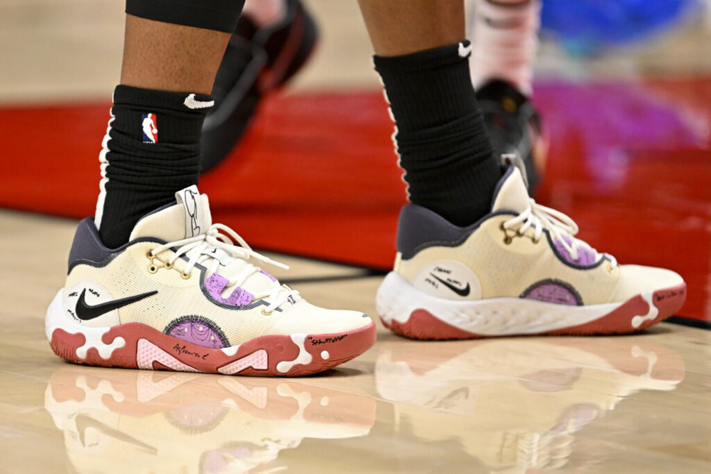 50 Sepatu Olahraga Paling Populer yang Dipakai pada Musim NBA 2022-23